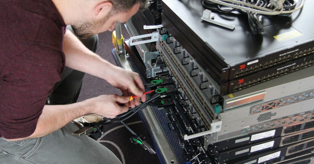Exchange network switches for telephones from Africa | SURF.nl